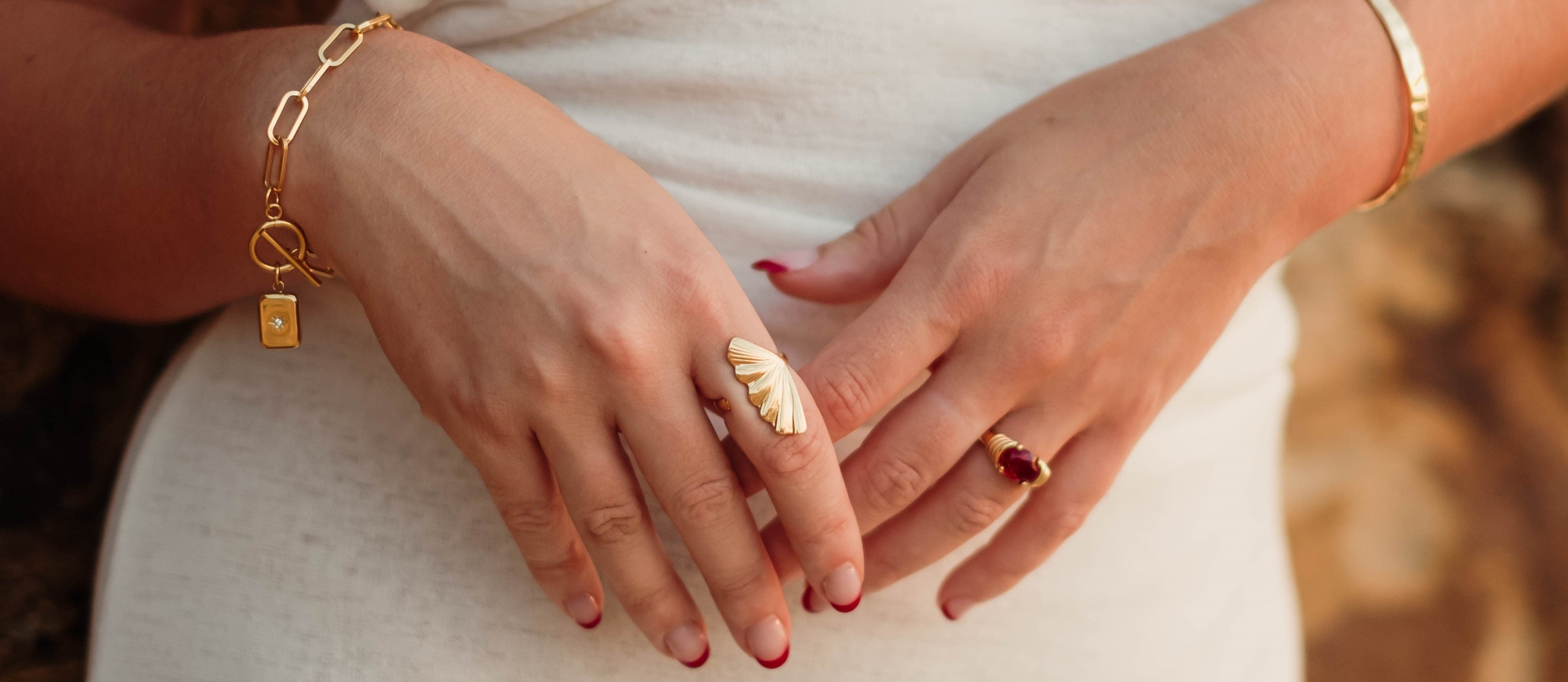 JEWELLERY – Olive James.